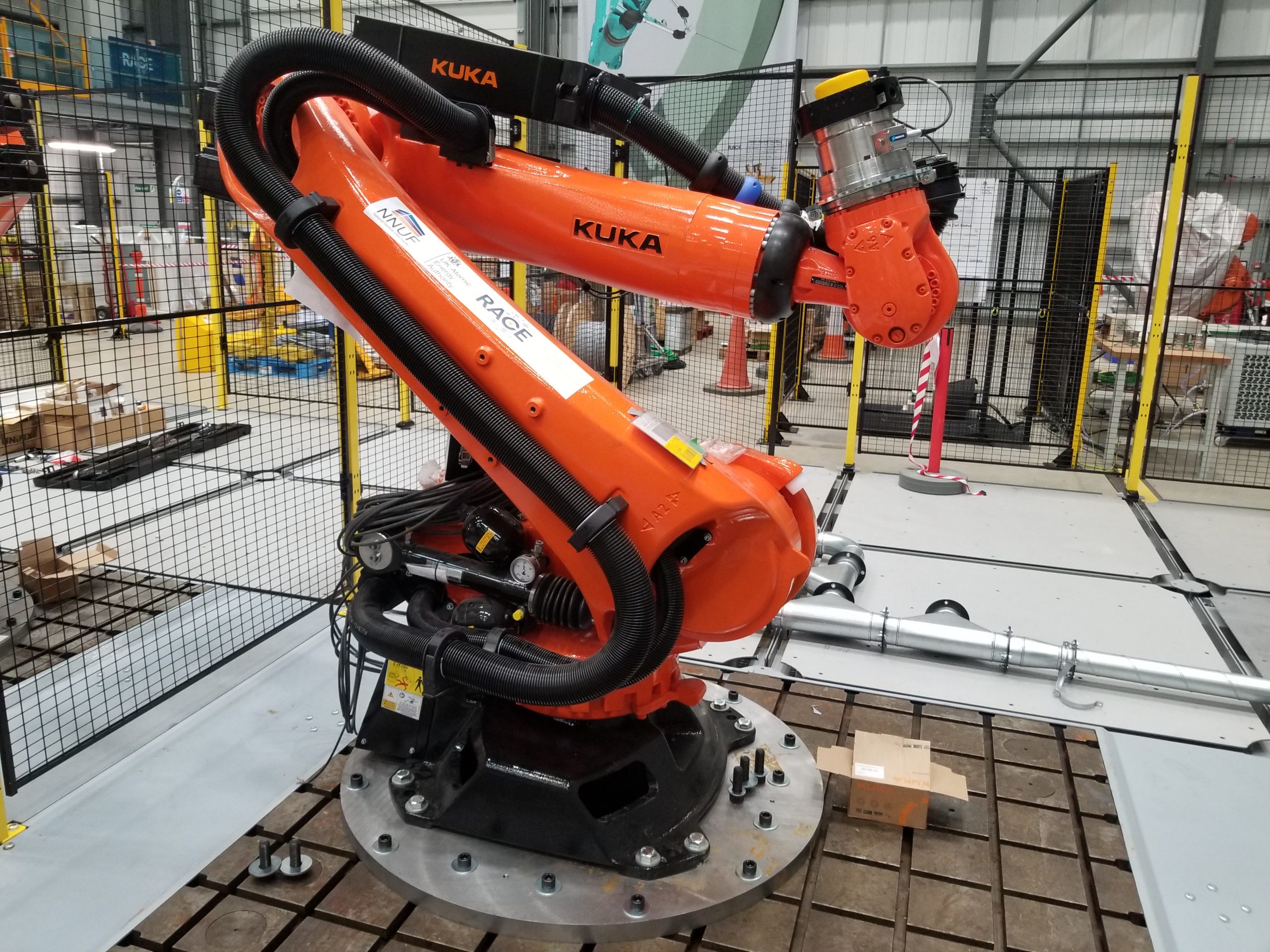 KUKA KR210 R3100 Ultra F - Hot Robotics